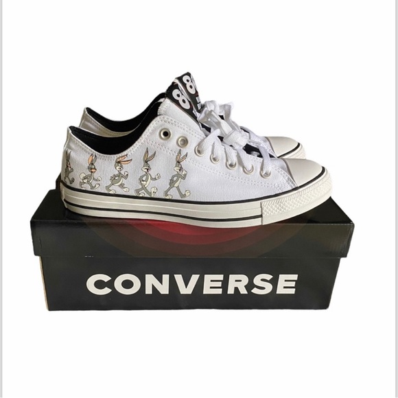 Converse | Shoes | Converse X Bugs Bunny Chuck Taylors All Star Ox ...